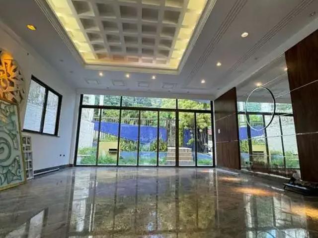 Casa / Sobrado para Venda em Salvador/BA Candeal 5 Quartos