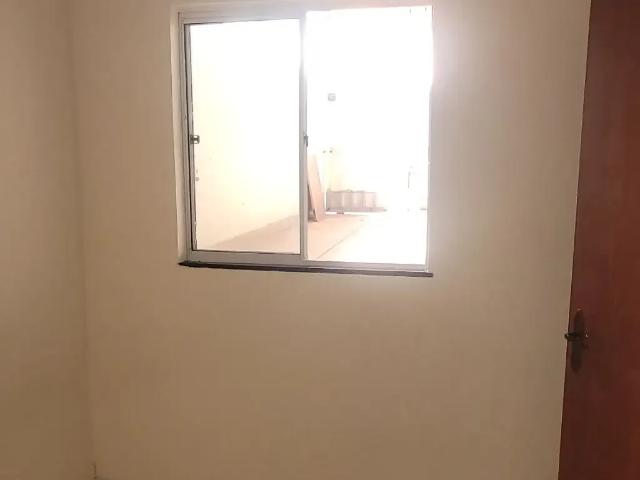 Casa / Sobrado para Venda em Salvador/BA Castelo Branco 2 Quartos