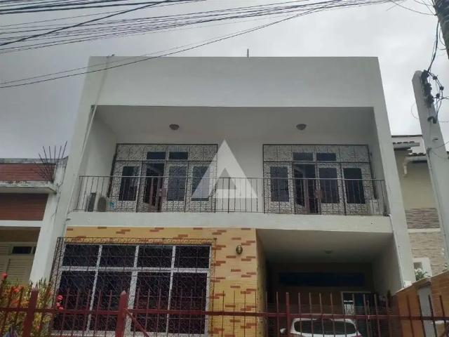 Casa / Sobrado para Venda em Salvador/BA Daniel Lisboa 5 Quartos