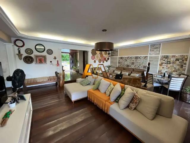 Casa / Sobrado para Venda em Salvador/BA Itaigara 4 Quartos
