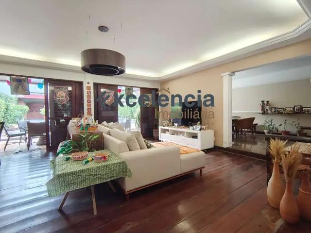 Casa / Sobrado para Venda em Salvador/BA Itaigara 4 Quartos
