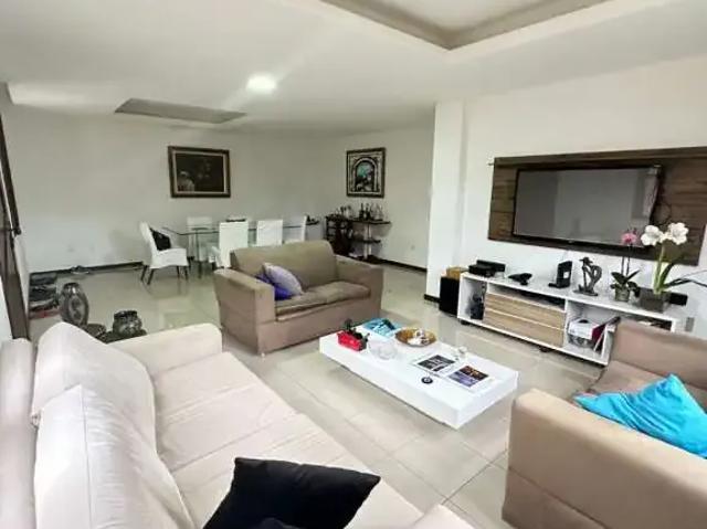 Casa / Sobrado para Venda em Salvador/BA Itaigara 4 Quartos