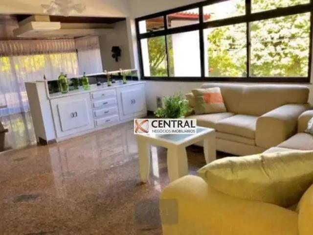 Casa / Sobrado para Venda em Salvador/BA Itaigara 5 Quartos
