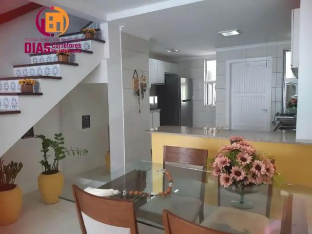 Casa / Sobrado para Venda em Salvador/BA Itapuã 3 Quartos
