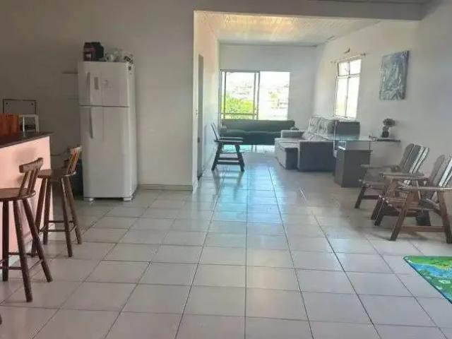 Casa / Sobrado para Venda em Salvador/BA Itapuã 6 Quartos