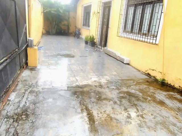 Casa / Sobrado para Venda em Salvador/BA IAPI 3 Quartos