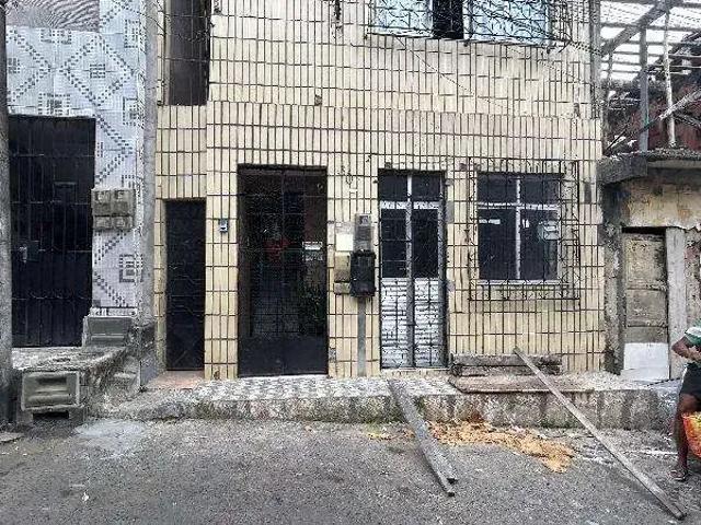 Casa / Sobrado para Venda em Salvador/BA Liberdade 2 Quartos