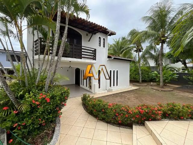 Casa / Sobrado para Venda em Salvador/BA Piatã 3 Quartos