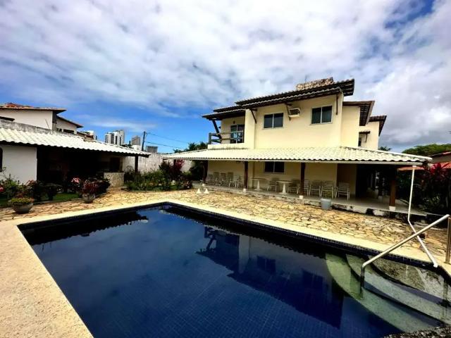 Casa / Sobrado para Venda em Salvador/BA Piatã 5 Quartos