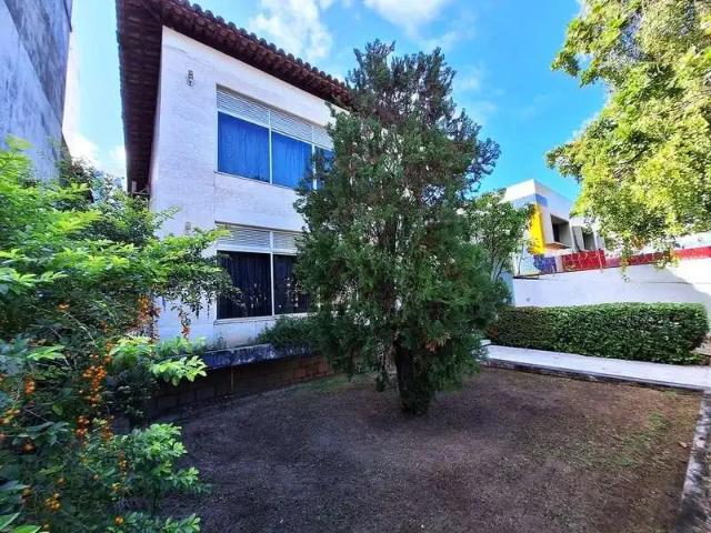 Casa / Sobrado para Venda em Salvador/BA Pituba 4 Quartos