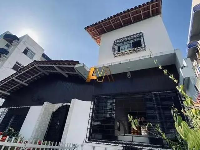 Casa / Sobrado para Venda em Salvador/BA Pituba 4 Quartos