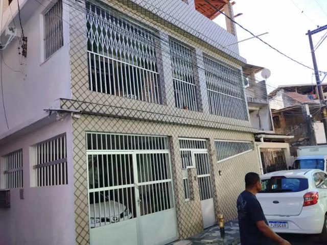 Casa / Sobrado para Venda em Salvador/BA São Caetano 8 Quartos