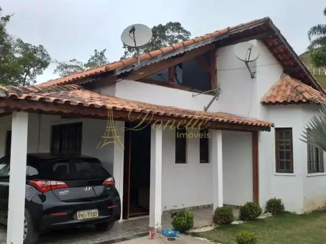 Casa / Sobrado para Venda em Salesópolis/SP Centro 3 Quartos