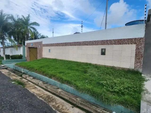 Casa / Sobrado para Venda em Salinópolis/PA Centro 7 Quartos