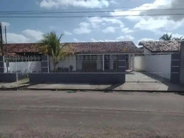 Casa / Sobrado para Venda em Salinópolis/PA Destacado 4 Quartos