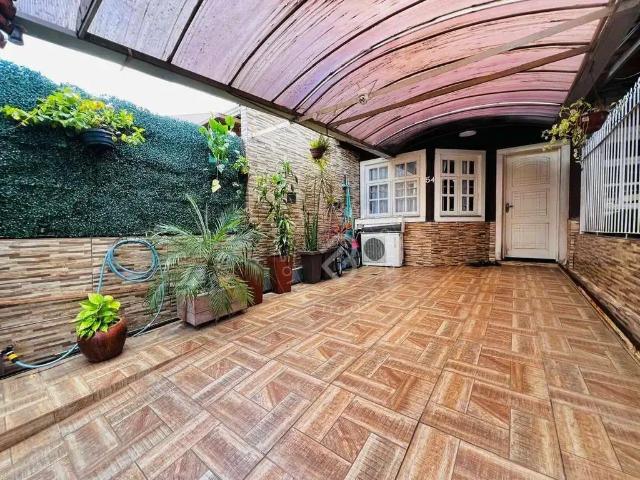 Casa / Sobrado para Venda em Sapucaia do Sul/RS Boa Vista 2 Quartos