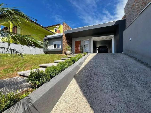 Casa / Sobrado para Venda em Sapucaia do Sul/RS Camboim 3 Quartos