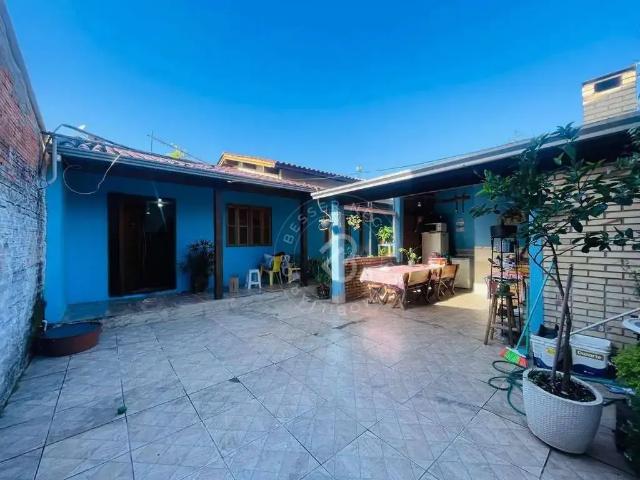 Casa / Sobrado para Venda em Sapucaia do Sul/RS Centro 2 Quartos