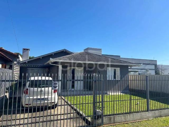Casa / Sobrado para Venda em Sapiranga/RS Centenário 3 Quartos