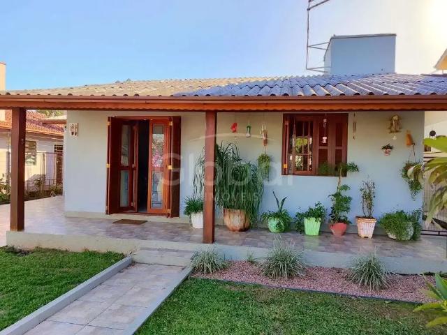 Casa / Sobrado para Venda em Sapiranga/RS Centro 3 Quartos