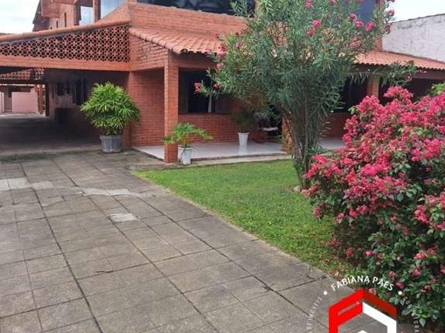 Casa / Sobrado para Venda em Saquarema/RJ Boqueirão 6 Quartos