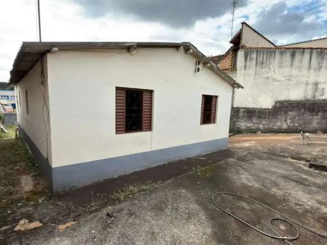 Casa / Sobrado para Venda em Sarzedo/MG Brasília 3 Quartos
