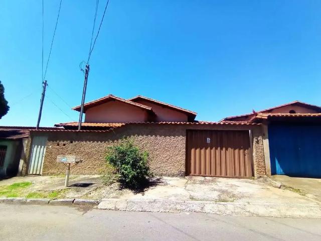 Casa / Sobrado para Venda em Sarzedo/MG Brasília 3 Quartos