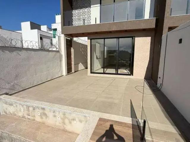 Casa / Sobrado para Venda em Sarzedo/MG Masterville 3 Quartos