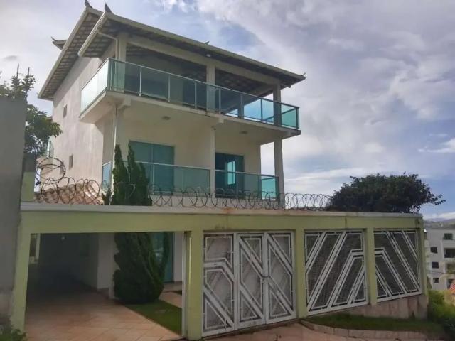 Casa / Sobrado para Venda em Sarzedo/MG Masterville 5 Quartos