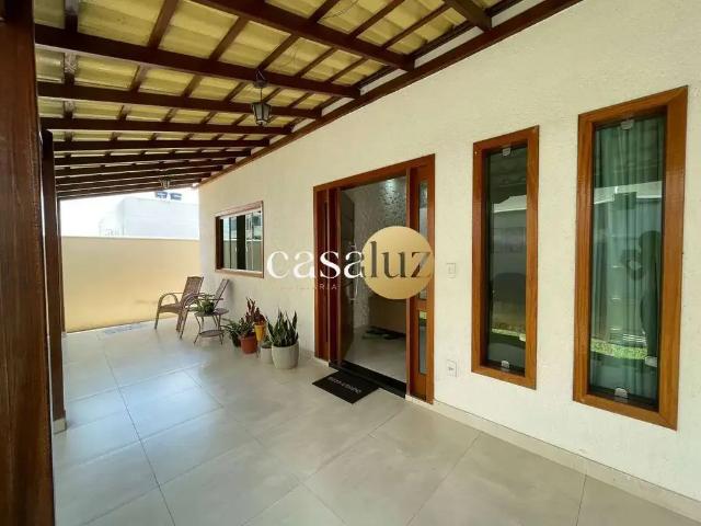 Casa / Sobrado para Venda em Sarzedo/MG Santa Rosa 5 Quartos