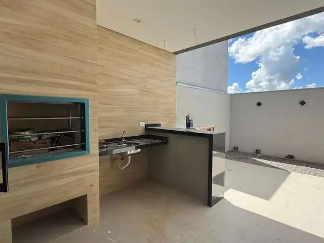 Casa / Sobrado para Venda em Sarandi/PR Ecovalley Ecologic City 3 Quartos