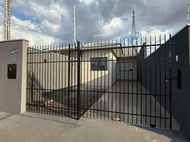 Casa / Sobrado para Venda em Sarandi/PR Jardim Aurora ll 3 Quartos