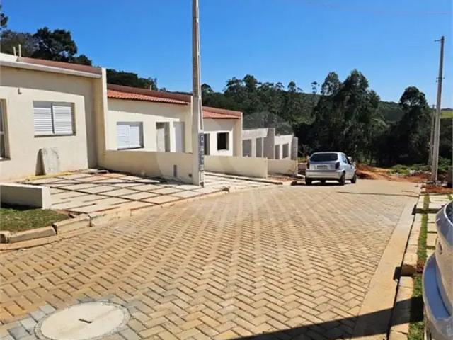 Casa / Sobrado para Venda em Sarandi/PR Jardim Centro Civico 2 Quartos