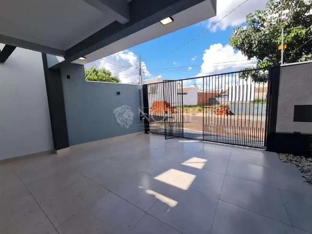 Casa / Sobrado para Venda em Sarandi/PR Jardim São Paulo II 3 Quartos