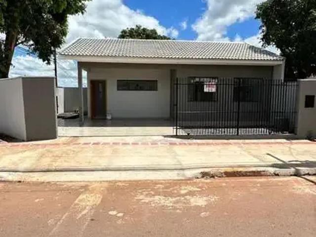 Casa / Sobrado para Venda em Sarandi/PR Jardim Universal 3 Quartos