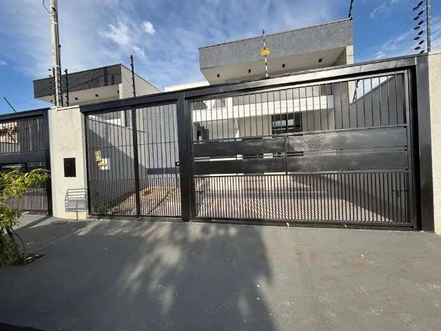 Casa / Sobrado para Venda em Sarandi/PR Parque da Gávea 3 Quartos