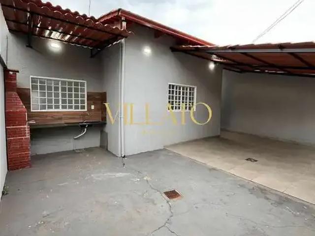 Casa / Sobrado para Venda em Senador Canedo/GO Bairro das Indústrias 3 Quartos