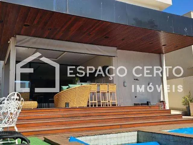 Casa / Sobrado para Venda em Senador Canedo/GO Jardins Bolonha 4 Quartos