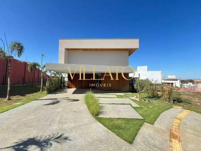 Casa / Sobrado para Venda em Senador Canedo/GO Jardins Bolonha 4 Quartos