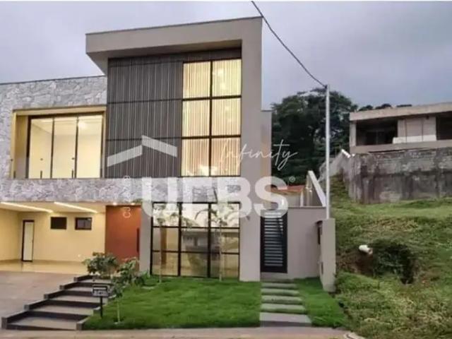 Casa / Sobrado para Venda em Senador Canedo/GO Jardins Nápoles 4 Quartos