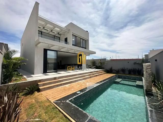 Casa / Sobrado para Venda em Senador Canedo/GO Jardins Nápoles 4 Quartos