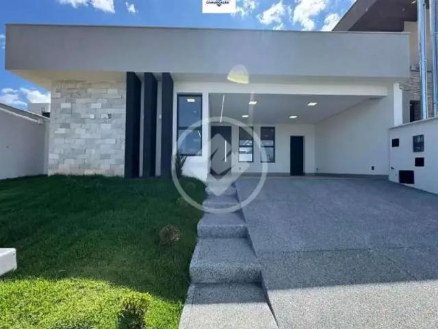 Casa / Sobrado para Venda em Senador Canedo/GO Jardins Nápoles 3 Quartos