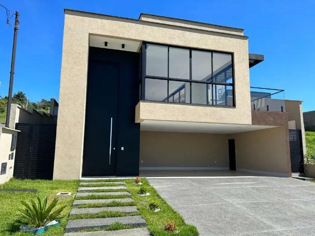 Casa / Sobrado para Venda em Senador Canedo/GO Jardins Nápoles 3 Quartos