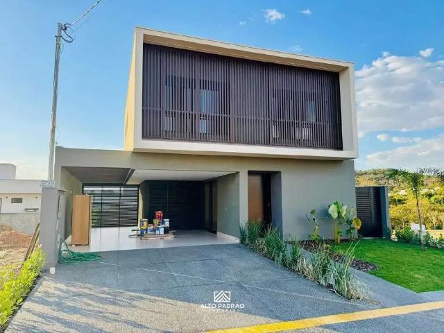 Casa / Sobrado para Venda em Senador Canedo/GO Jardins Porto 3 Quartos