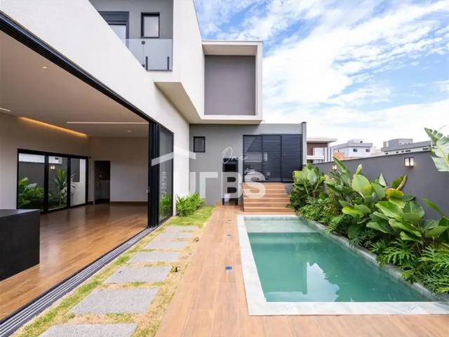 Casa / Sobrado para Venda em Senador Canedo/GO Jardins Porto 3 Quartos