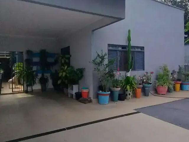 Casa / Sobrado para Venda em Senador Canedo/GO Residencial Marília 4 Quartos