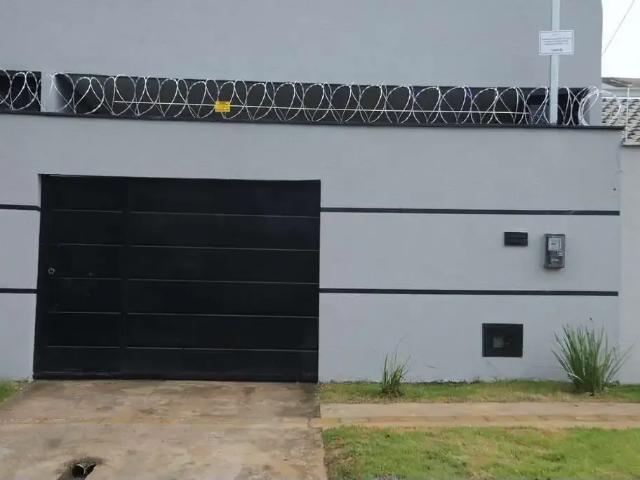 Casa / Sobrado para Venda em Senador Canedo/GO Residencial Buriti 3 Quartos