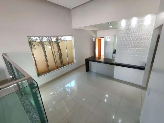 Casa / Sobrado para Venda em Senador Canedo/GO Residencial Condomínio Jardim Veneza 3 Quartos