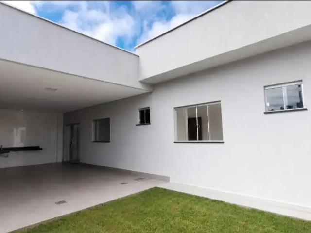 Casa / Sobrado para Venda em Senador Canedo/GO Residencial Jardim Canedo 3 Quartos