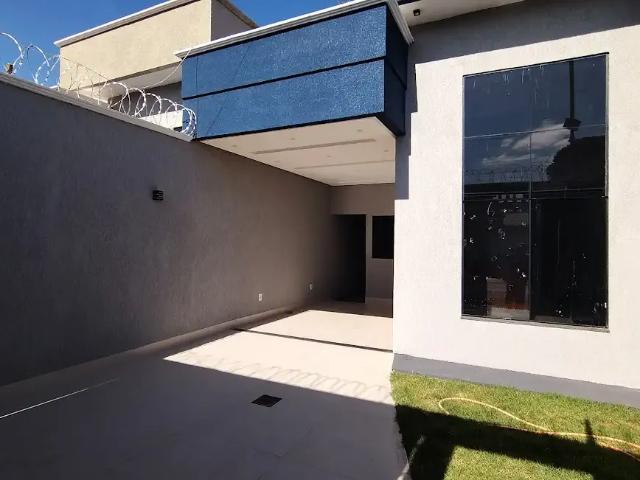 Casa / Sobrado para Venda em Senador Canedo/GO Residencial Jardim Canedo II 3 Quartos